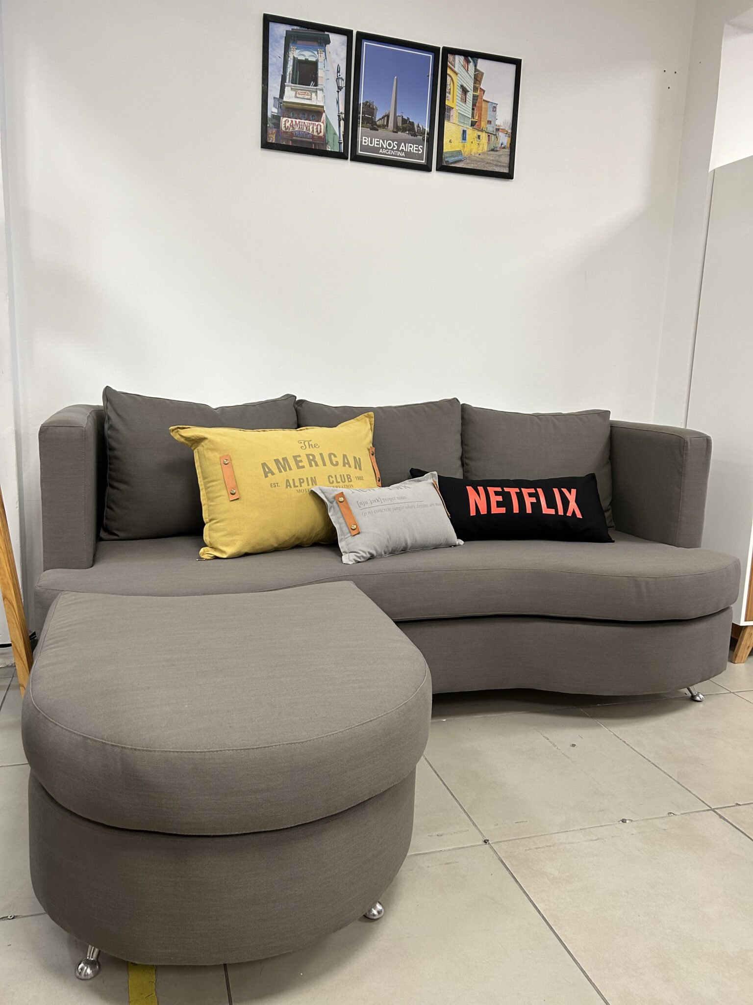 Sillón Curvo Incluye Camastro - Linea Gold - Muebles Gold